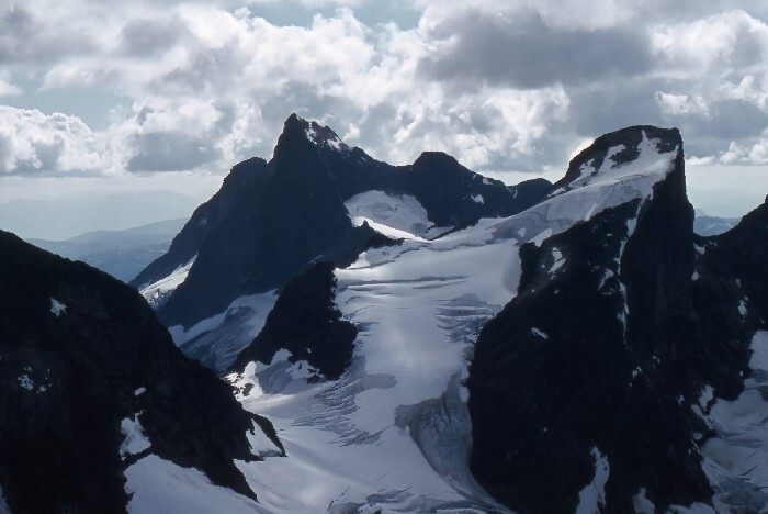 Et fjell er ikke bare et fjell :: Galleri Arne